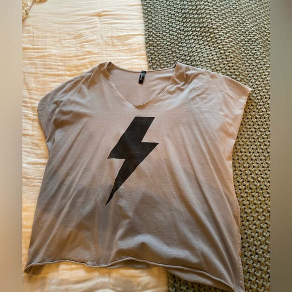 Venti6 | Tops | Lightning Bolt Graphic T | Poshmark